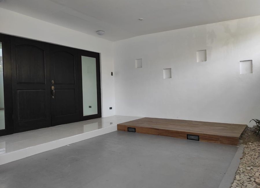 MERVILLE PARK BRAND NEW MODERN AND WITH POOL HOUSE FOR RENT