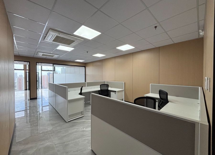 140 sqm Fully Fitted Office Unit For Rent in Trium Square, Pasay City
