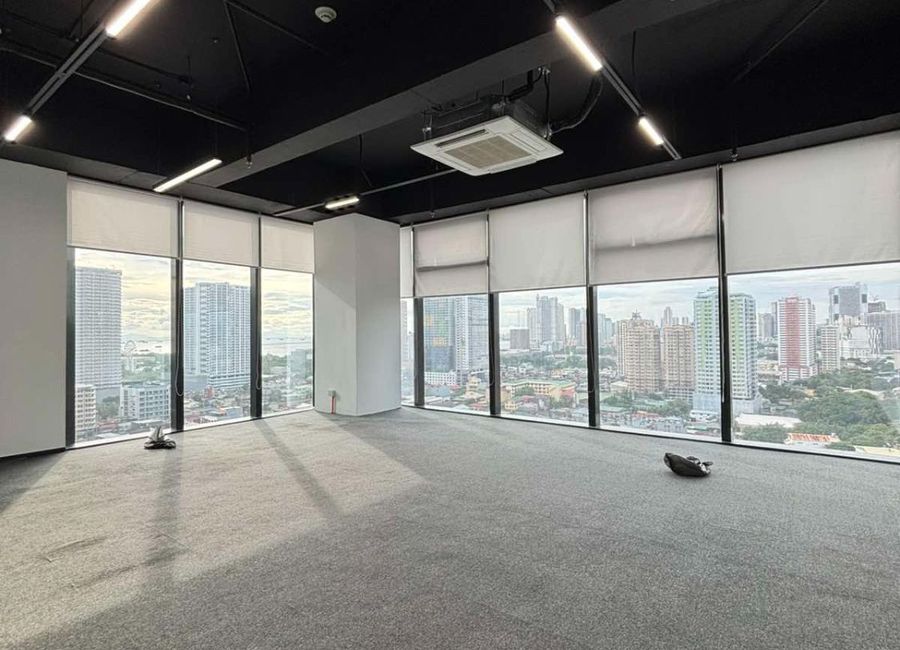 Trium Square Office Space For Rent 100sqm in Pasay City