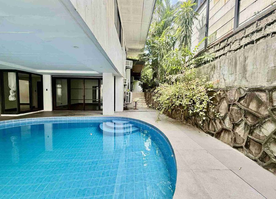 5 Bedroom House with Swimming Pool in Dasmariñas Village Makati for Lease