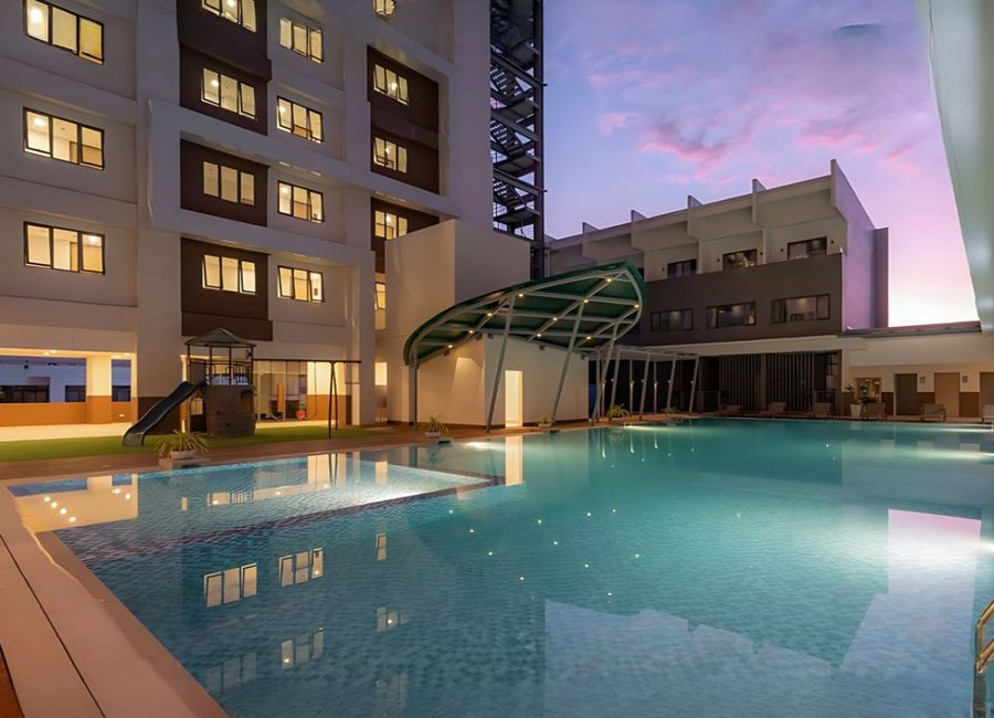 2 Bedrooms Multi-Level Condo Unit in Lahug
