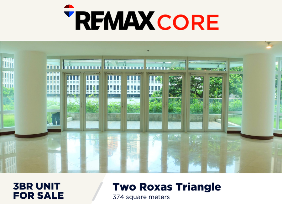 FOR SALE: 3 Bedrooms in Two Roxas Triangle
