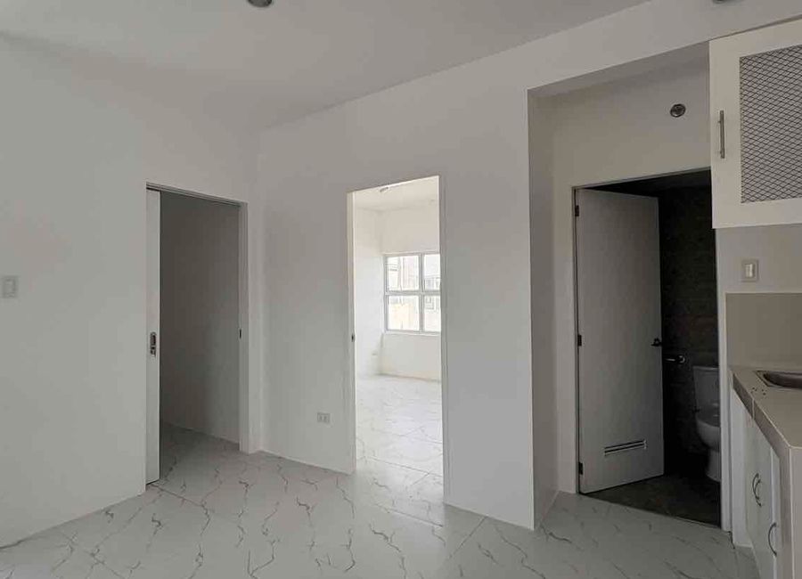 2-Bedroom Condo Unit LA BELLA TAGAYTAY 🍀