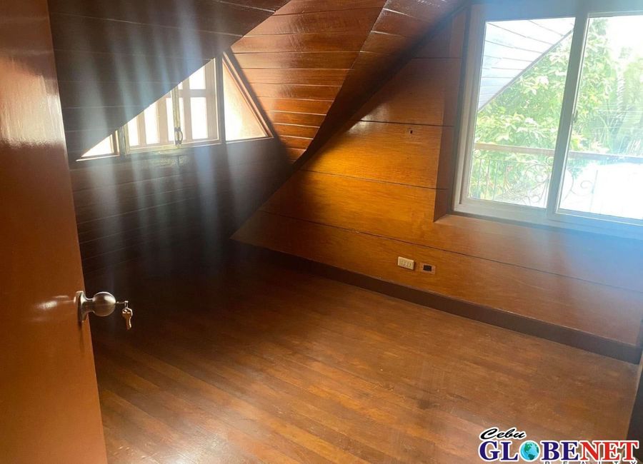 4 Bedroom Tisa Hills with Swimming Pool