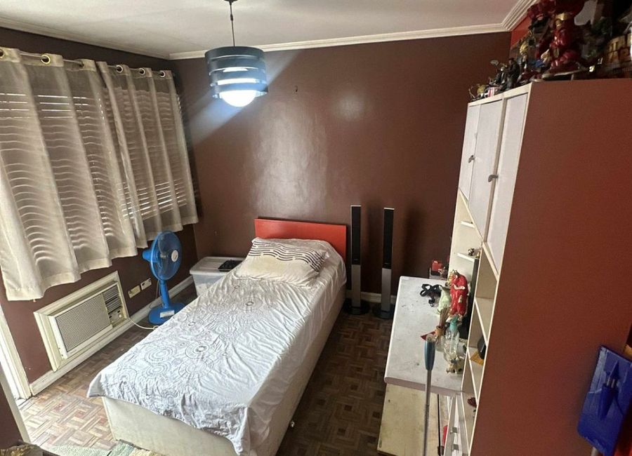 FOR SALE Townhouse in Promenade Place, F Benitez St., San Juan City