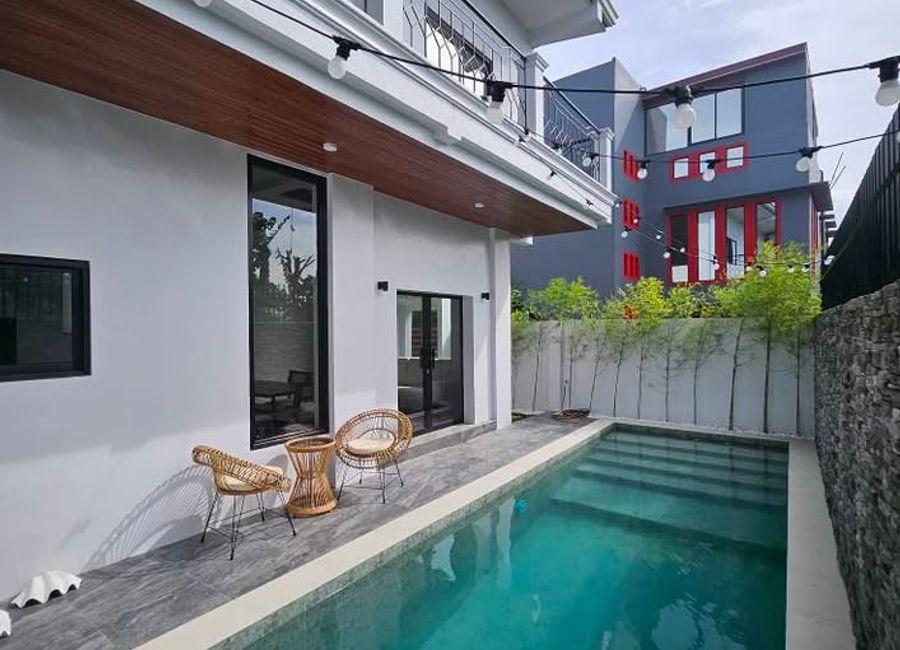 House & Lot For Sale in Tagaytay City-MC