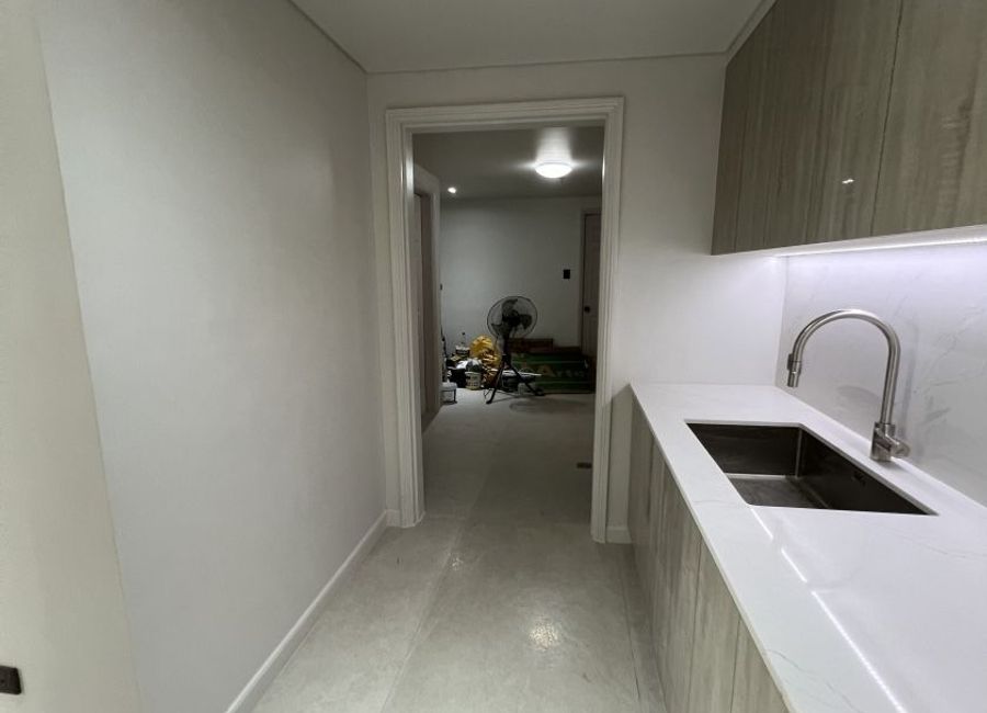 For Sale: 2 Bedroom Semi-Furnished Condo at The Regency at Salcedo ...