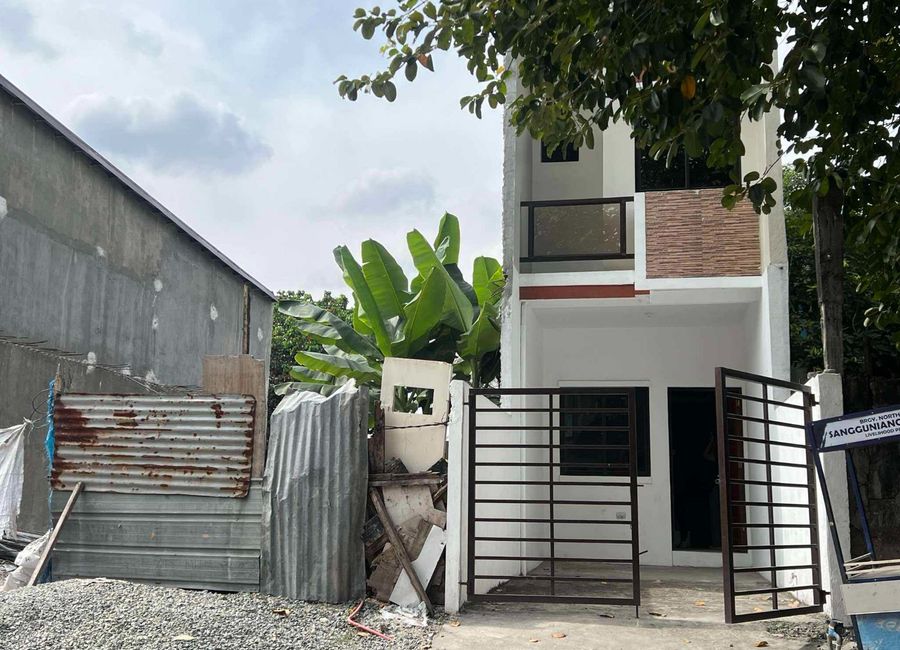 For Sale! 1 Car Garage Townhouse in North Fairview Quezon City 5.980M -AJCF