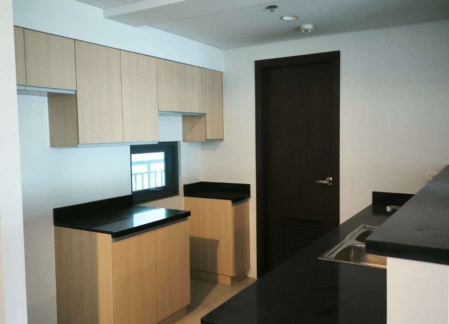 TITLED 82,SQM 2 BEDROOM UNIT SOLSTICE TOWER 2