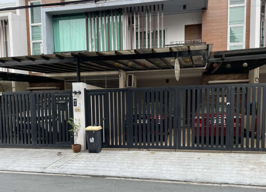 3-Bedroom Townhouse for Sale in Better Living Subdivision, Parañaque ...
