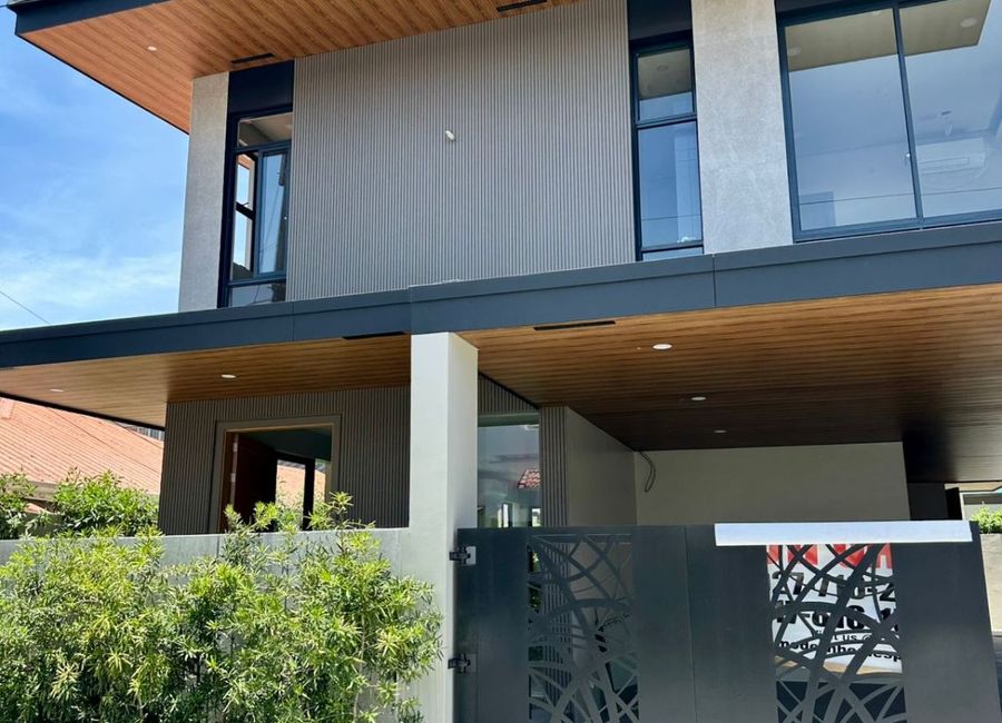 FOR SALE Brand New House and Lot in Presidents Heights BF Homes, Sucat ...