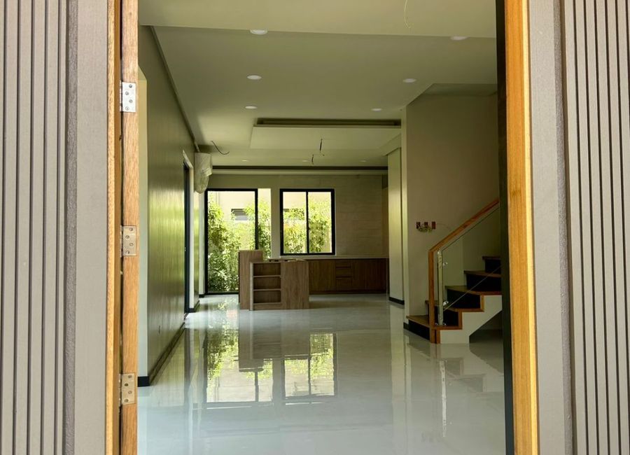 FOR SALE Brand New House and Lot in Presidents Heights BF Homes, Sucat ...