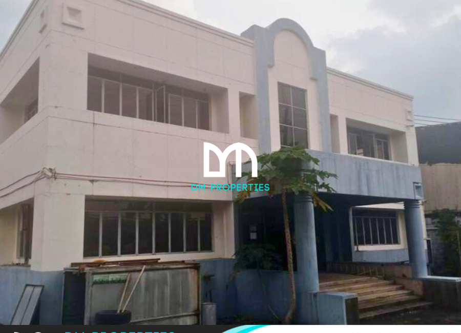 For Lease/Rent: Warehouse with Office in Merville Access Road, Pasay City
