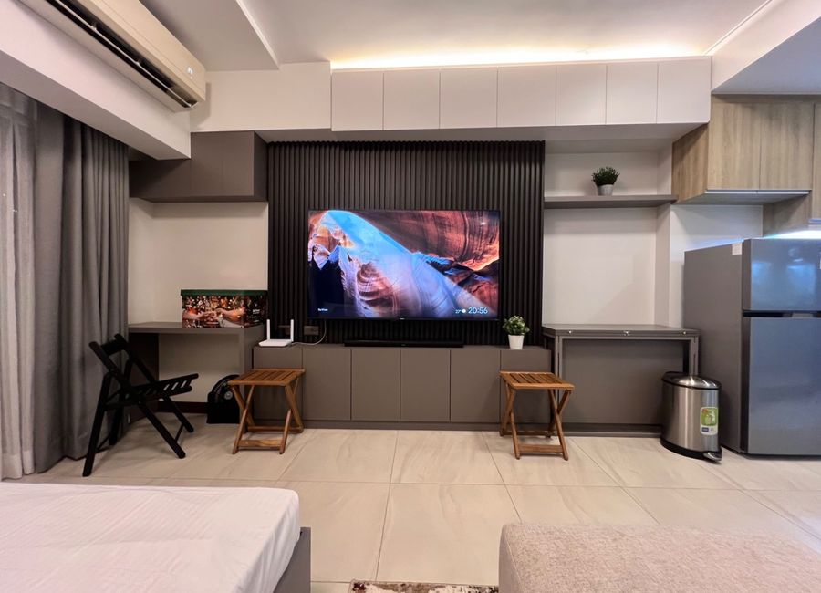 Studio For Lease in The Royalton at Capitol Commons Pasig