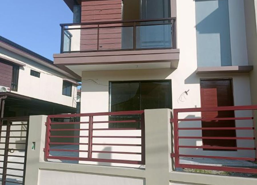 Brandnew Modern House and Lot for Sale i Pilar Village Las pinas-MD