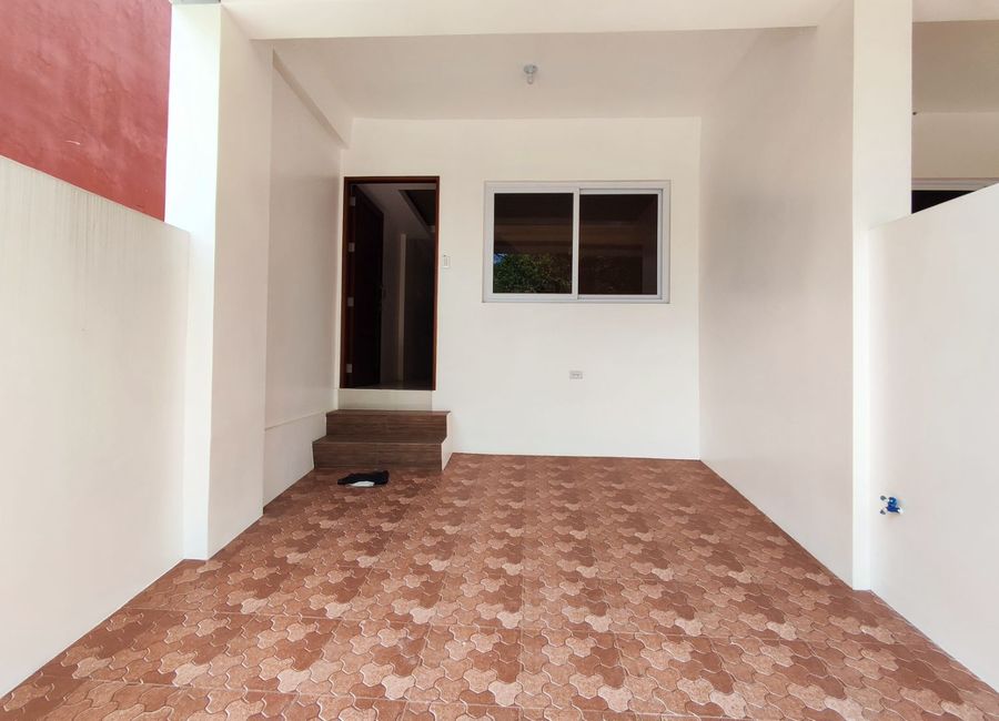 3 Storey Townhouse For sale in Brgy.Cupang Antipolo inside Rancho Subd. rg