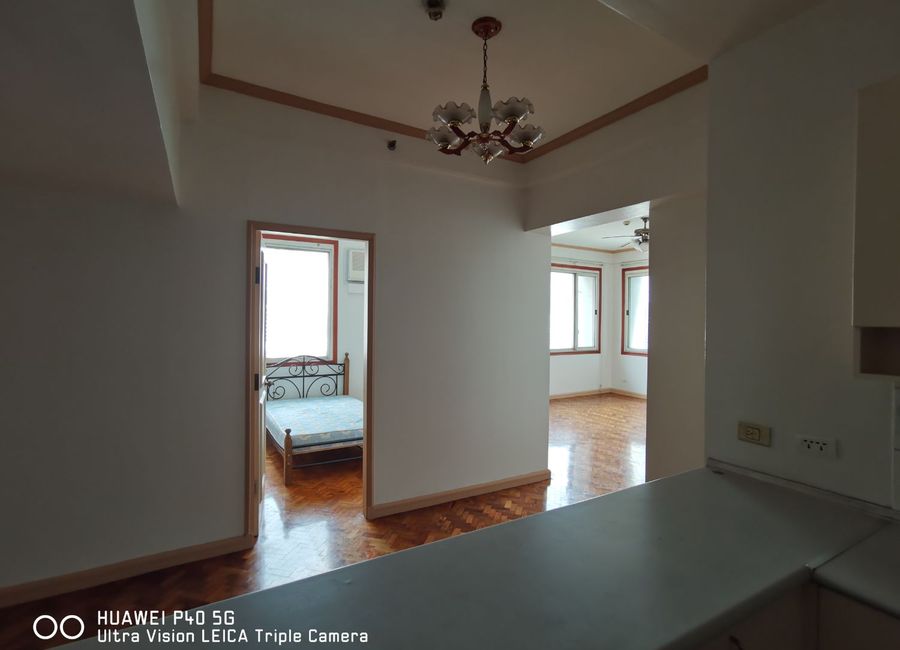 For Lease: 3 Bedroom with Parking in The Asia Tower