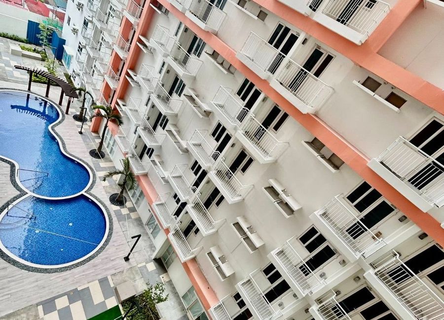 QUANTUM RESIDENCES READY FOR OCCUPANCY STUDIO TYPE TAFT AVENUE PASAY