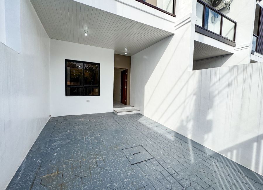 Brandnew Elegant Townhouse for Sale in Pilar Village, Las Piñas City