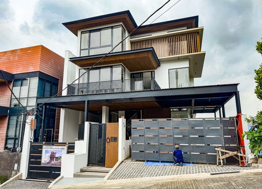 Fresh Ultra-Modern House and Lot w/ Swimming Pool for Sale in Filinvest ...