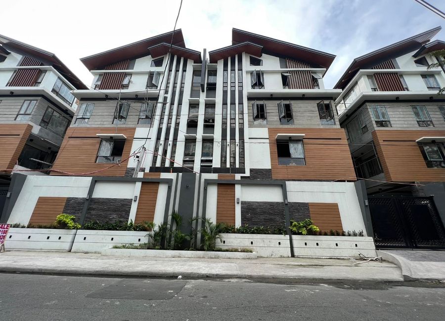 Manila Luxury Townhouse with Private Elevator Per Unit, 3 Car Garage ...