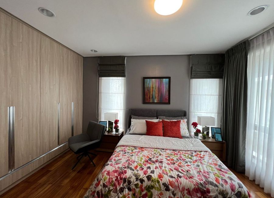 Manila Luxury Townhouse with Private Elevator Per Unit, 3 Car Garage ...