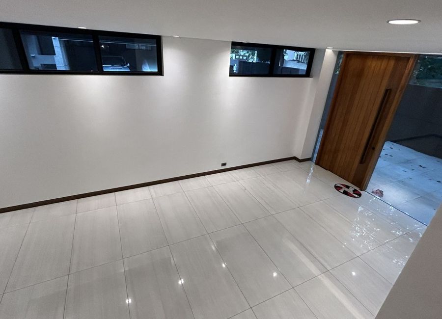 VALLE VERDE BRAND NEW TOWNHOUSE WITH ELEVATOR FOR SALE