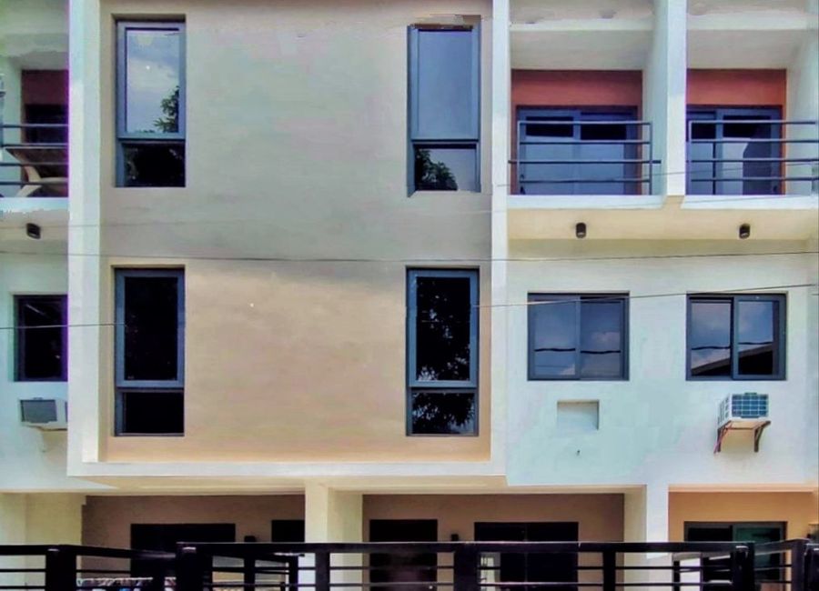 Tandang Sora Quezon City For Sale 3 Storey Townhouse 3 Bedrooms near ...