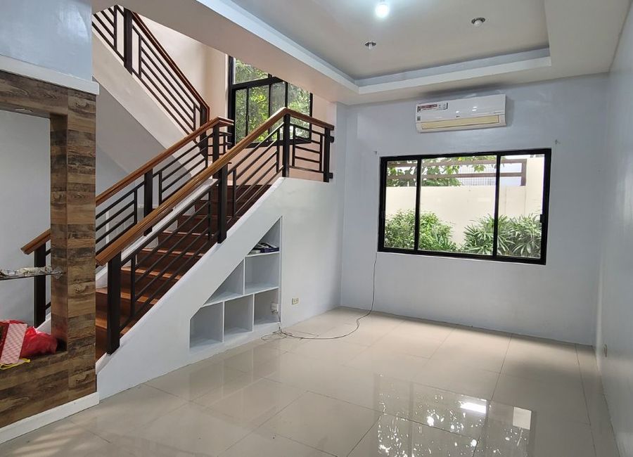Merville, Parañaque House and Lot For Rent