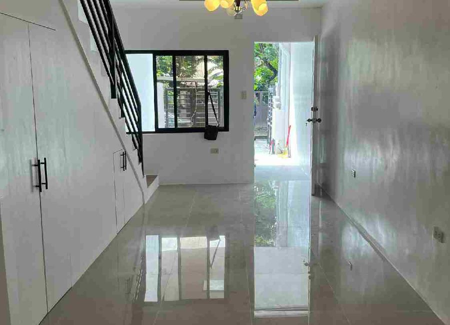 3-Storey Townhouses in VVEV Cainta Rizal