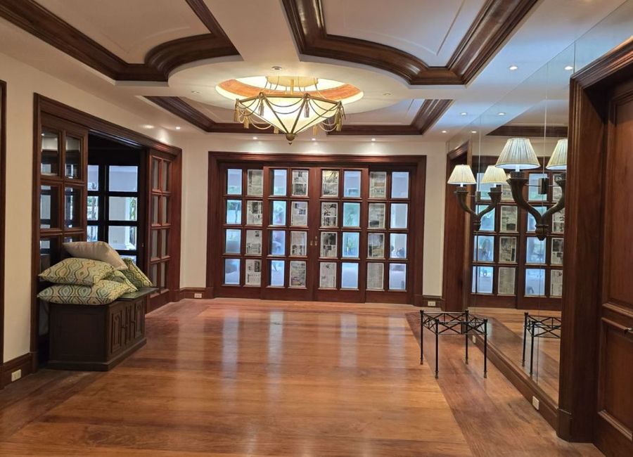 Ayala Alabang Village 6BR House for Sale in New Alabang Village, Metro ...