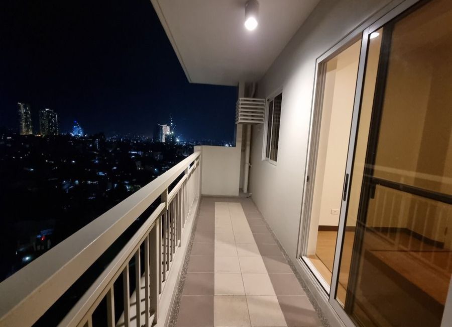 3 Bedroom Condo for Sale at Brixton Place Brent Tower Kapitolyo Pasig
