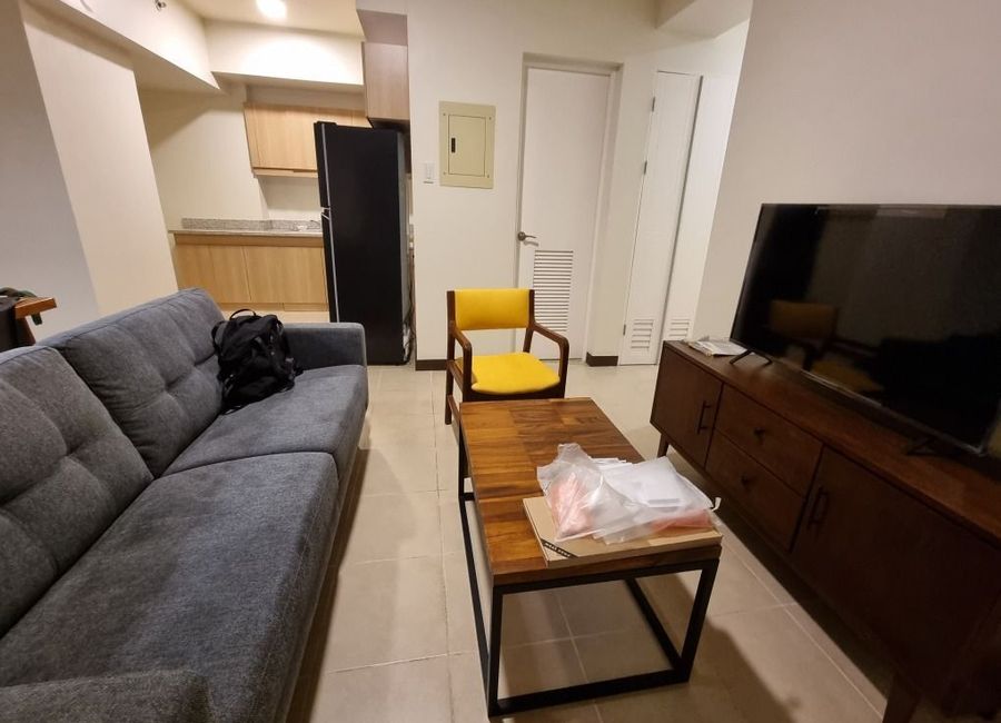 3 Bedroom Condo for Sale at Brixton Place Brent Tower Kapitolyo Pasig