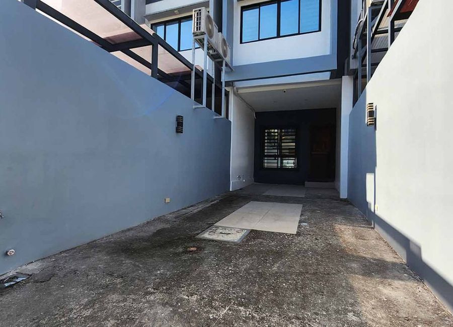 3 Storey Fully Furnished Townhouse for sale in Tandang Sora near ...