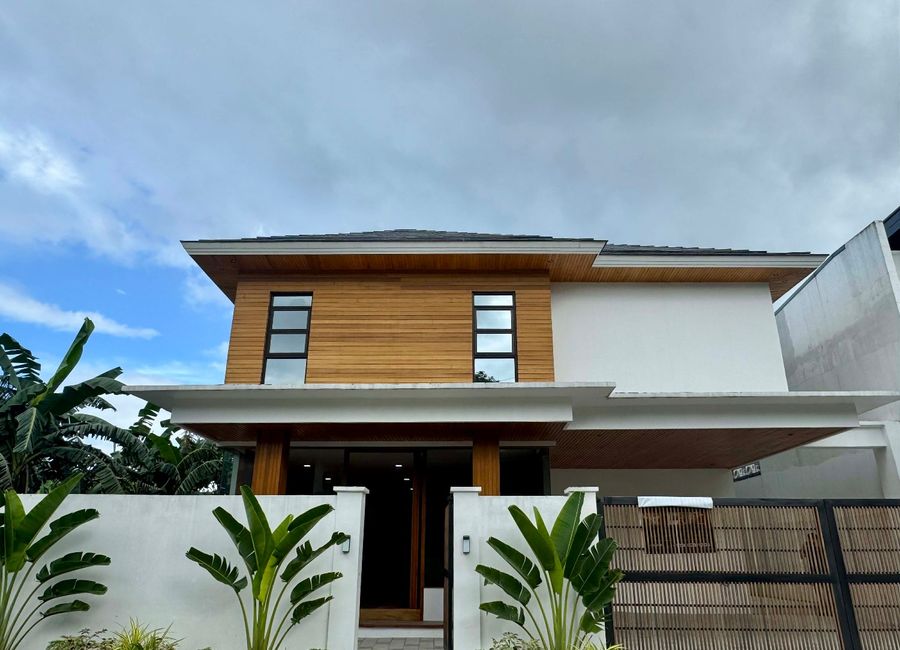 An Architectural Gem in Sitio Seville Neopolitan Fairview Quezon City ...