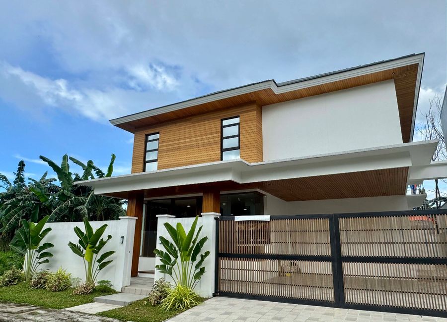 An Architectural Gem in Sitio Seville Neopolitan Fairview Quezon City ...