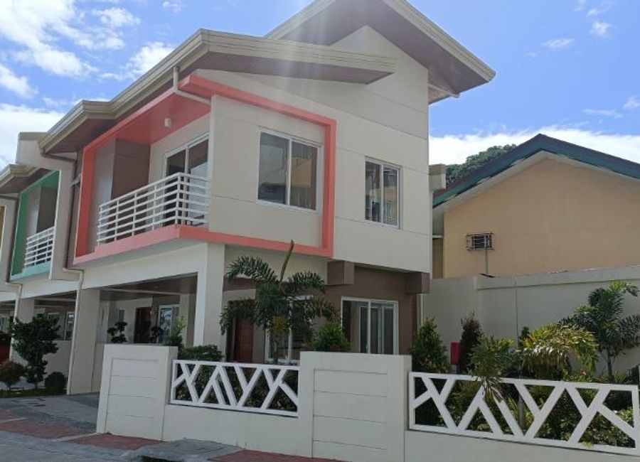 Two Storey Townhouse with Attic in Better Living Subdivision Paranaque ...