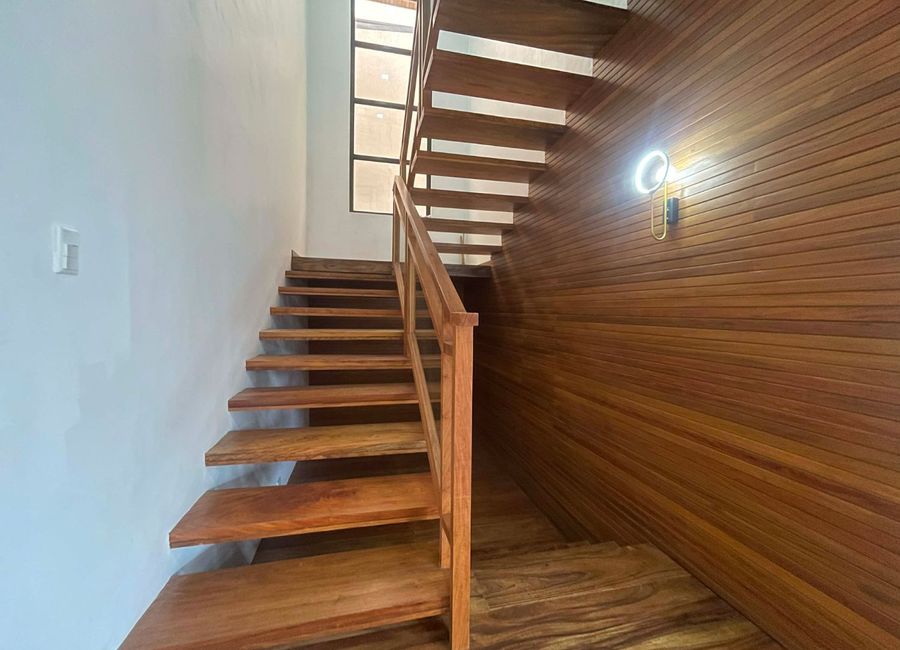 Modern Tropical 5BR | Neopolitan Fairview - Gio