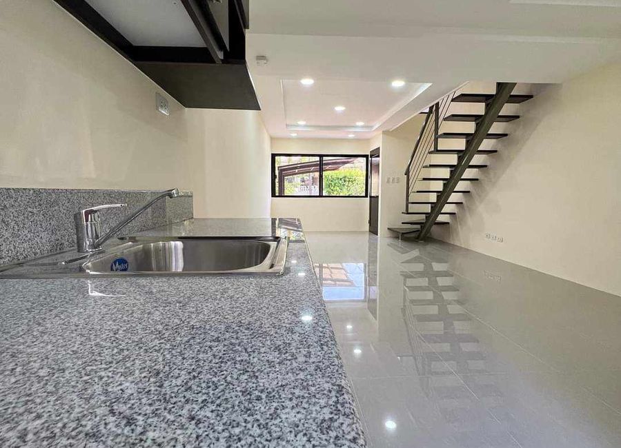 7.9M- 2 STOREY TOWNHOUSE w/ 3 BEDROOMS PLUS BUILT IN CLOSET, FOR SALE ...