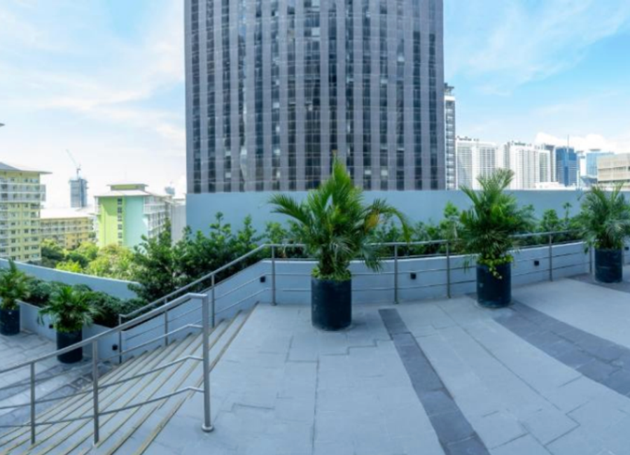 Office Space for sale last unit in Alveo Park Triangle, BGC