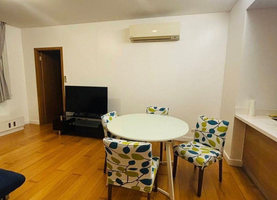 2 Bedroom with Parking Park Terraces For Sale Condo Makati