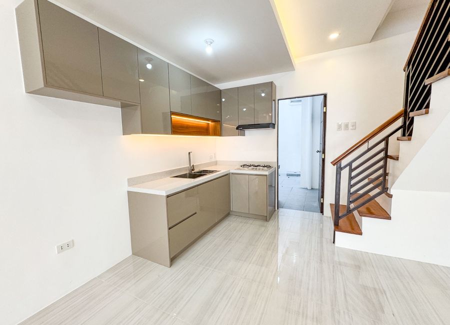 TAX CHARGES ARE FREE! Brandnew Elegant Townhouse for Sale in Pilar ...