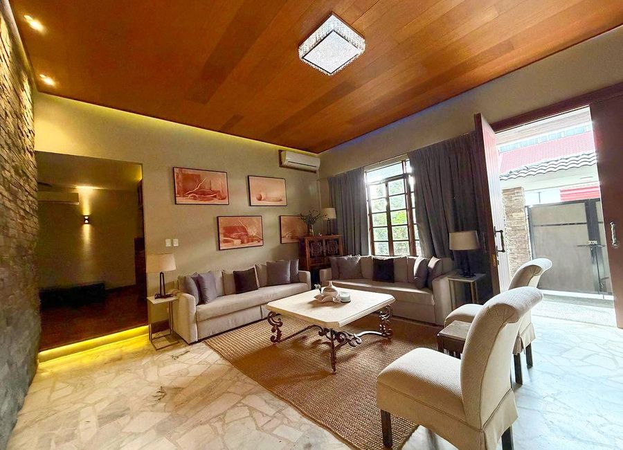 House and Lot Merville Park Subdivision, Parañaque City - For SALE