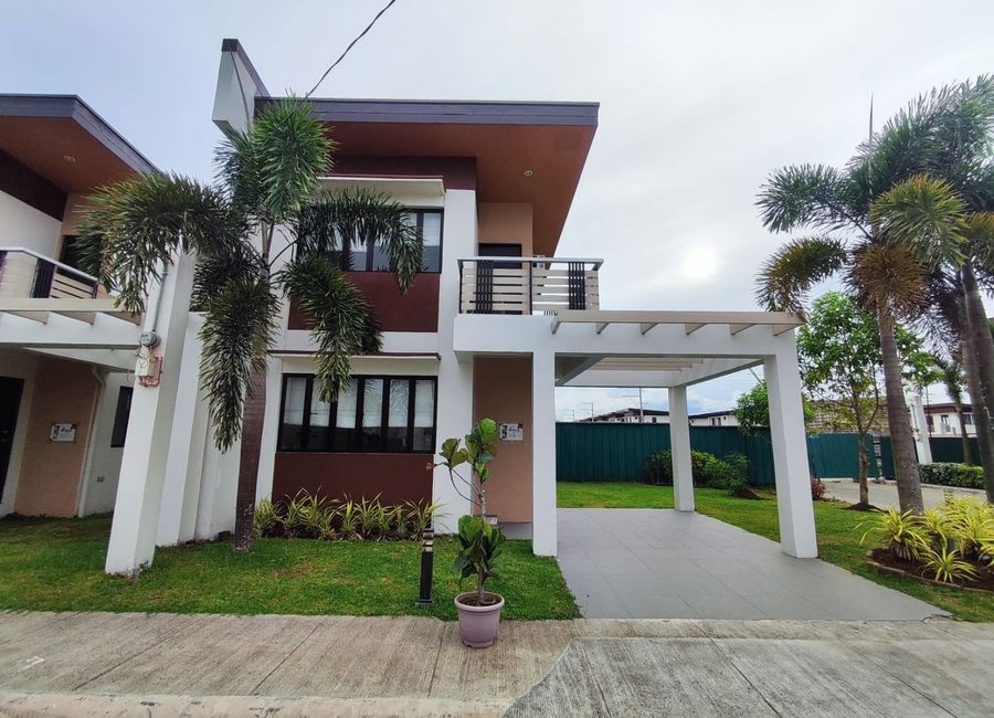 FOR SALE- 5M 2 STOREY SINGLE ATTACHED HOUSE & LOT w/2 BEDROOMS, LOCATED ...