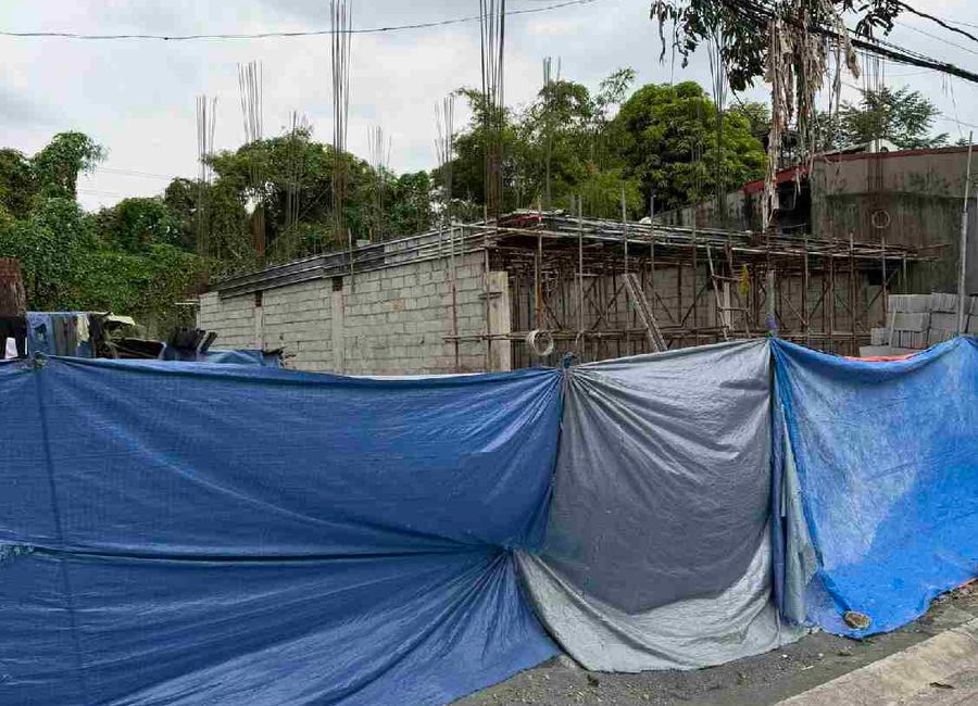 Pre-selling Duplex House and Lot in Town & Country Executive Village