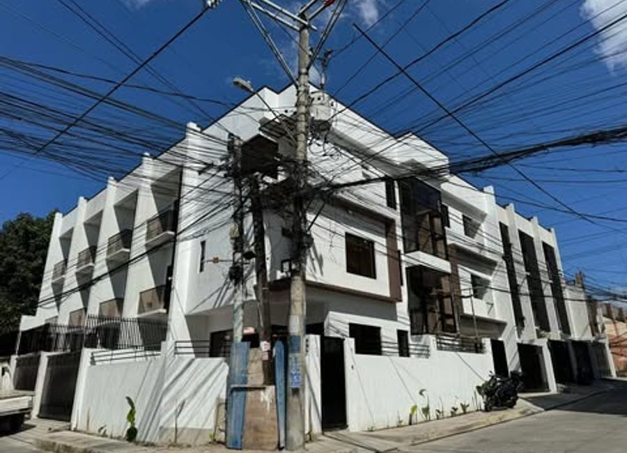 Excellent Home Option in Tandang Sora – ₱21.5M - Gio