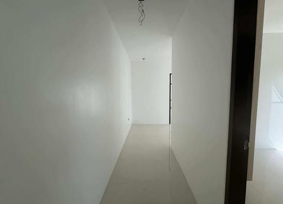 Excellent Home Option in Tandang Sora – ₱21.5M - Gio