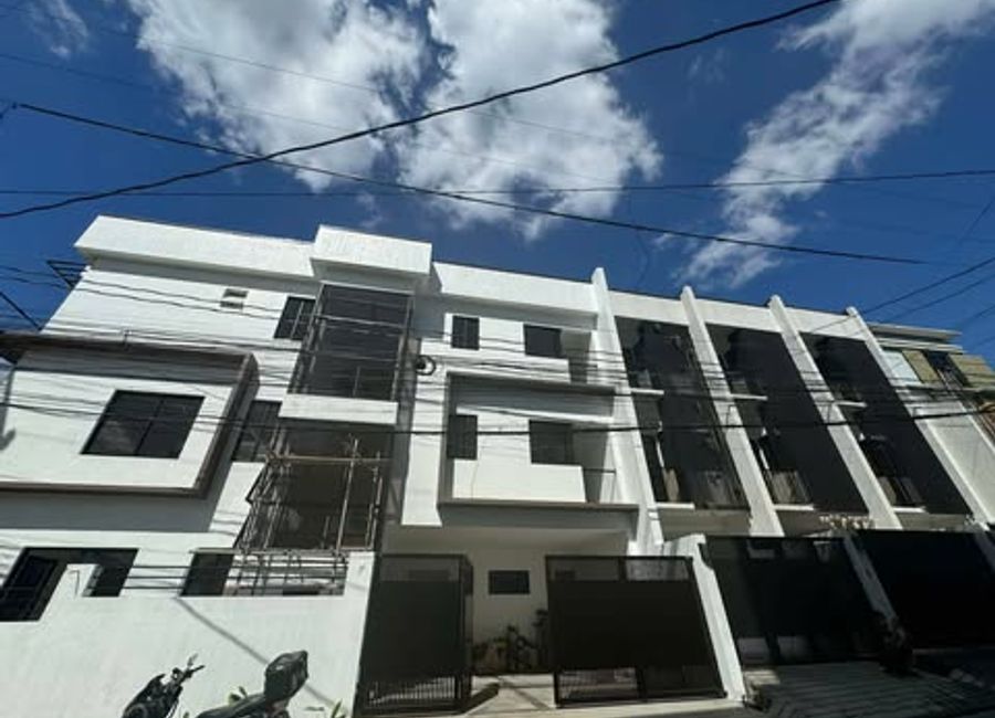 Premium Townhouse Offering Space & Location – Tandang Sora QC - Gio