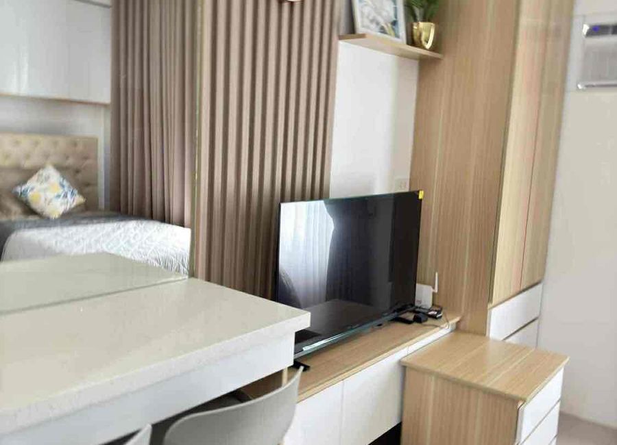 Fully Furnished Condo Unit For Rent In Jones Avenue Near Universities ...