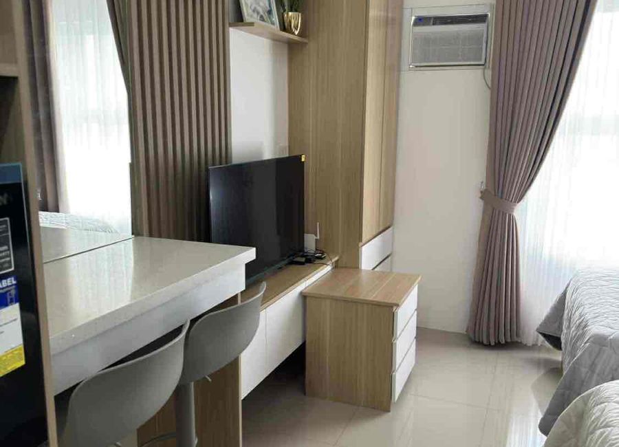 Fully Furnished Condo Unit For Rent In Jones Avenue Near Universities ...